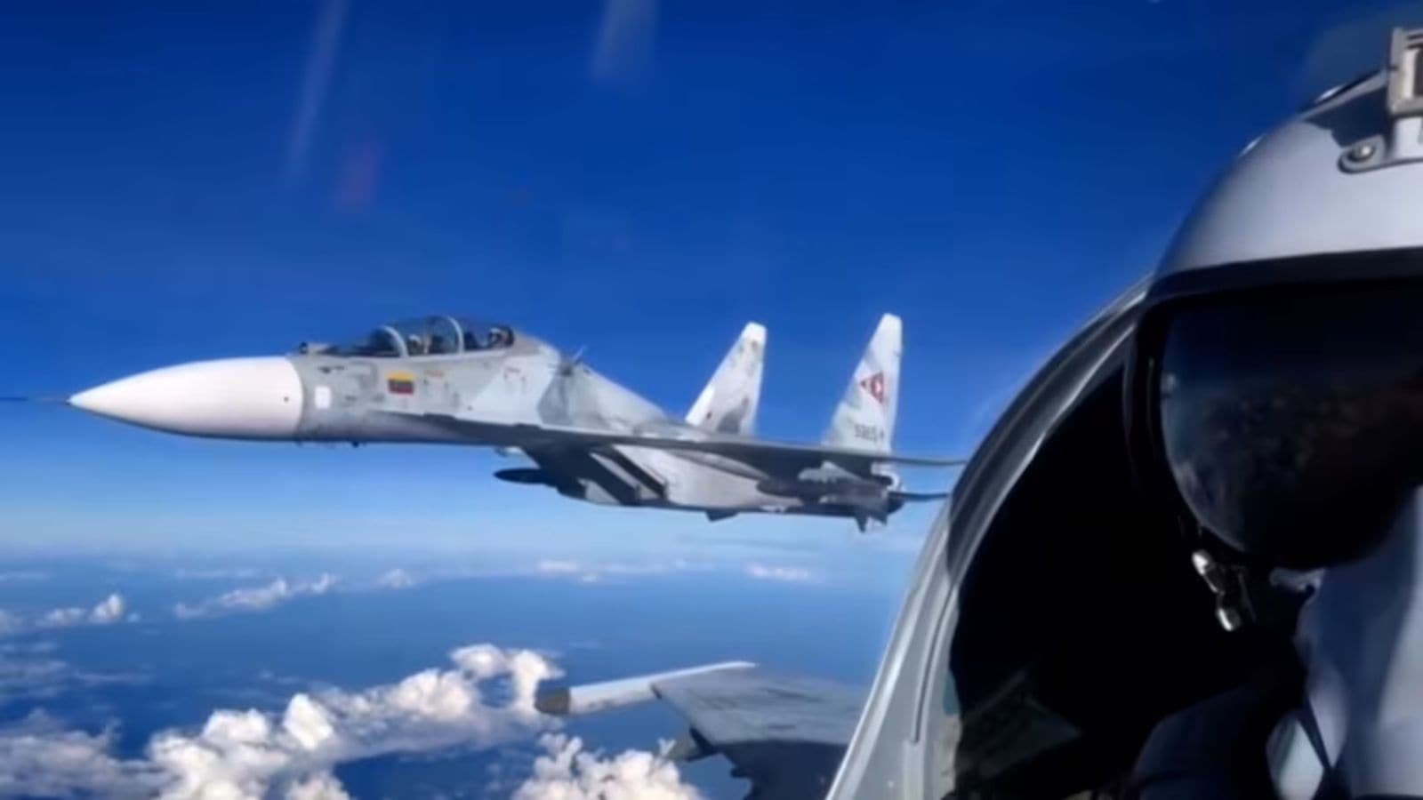 Venezuela flexes military might with Russian fighter jets amid rising ...
