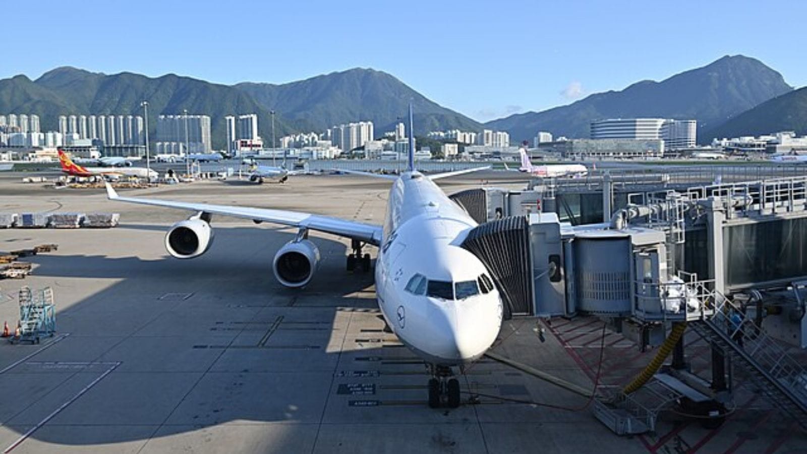 Hong Kong airport may suspend flights for 36 hours as Super Typhoon Ragasa approaches: Reports ...