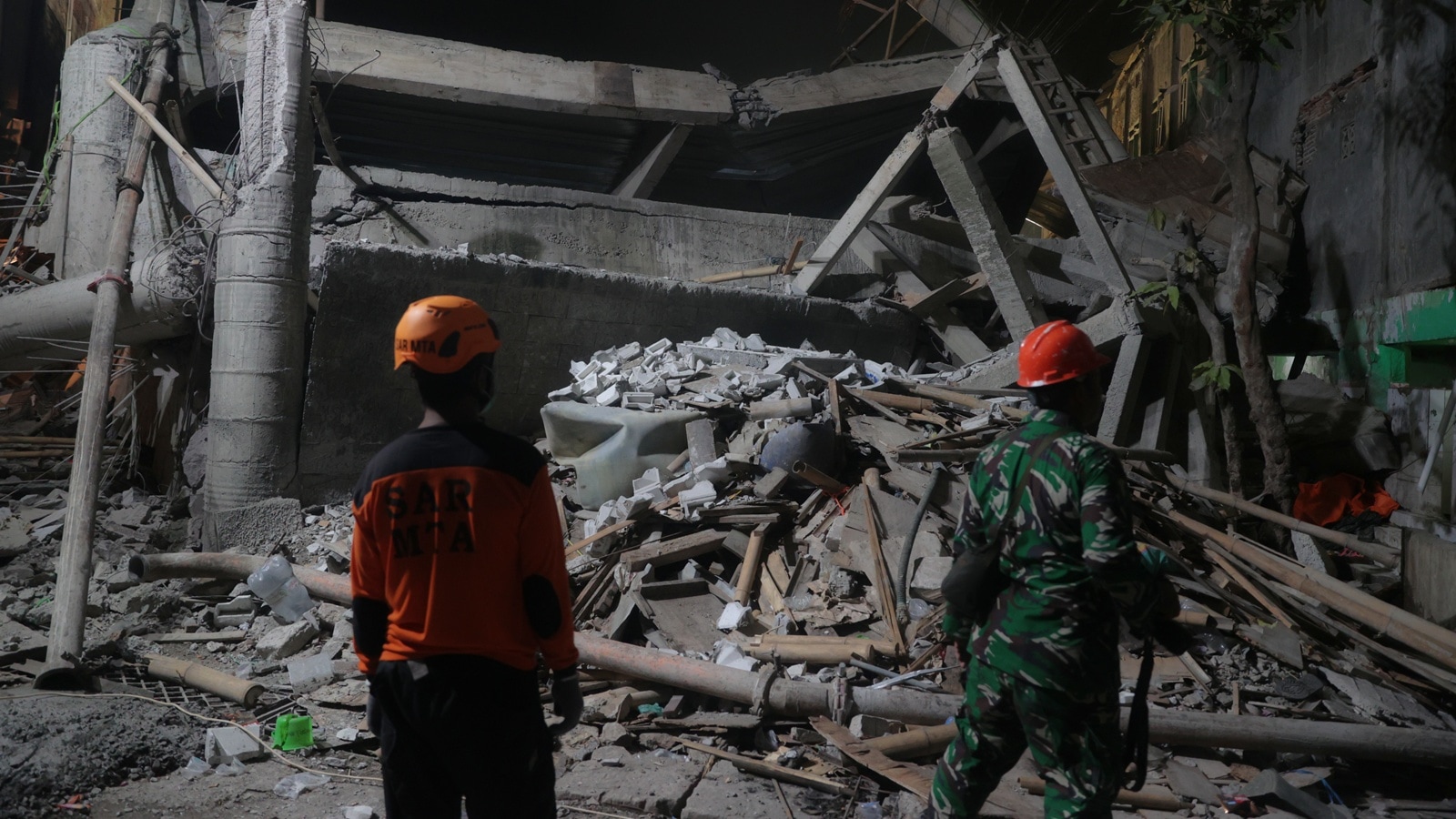 Indonesia School Building Collapses: Three dead, dozens trapped, over ...