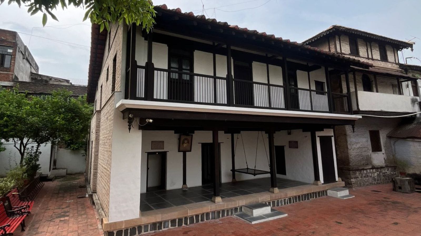 Once on brink of collapse, restored in 2000: House where Hedgewar & RSS ...