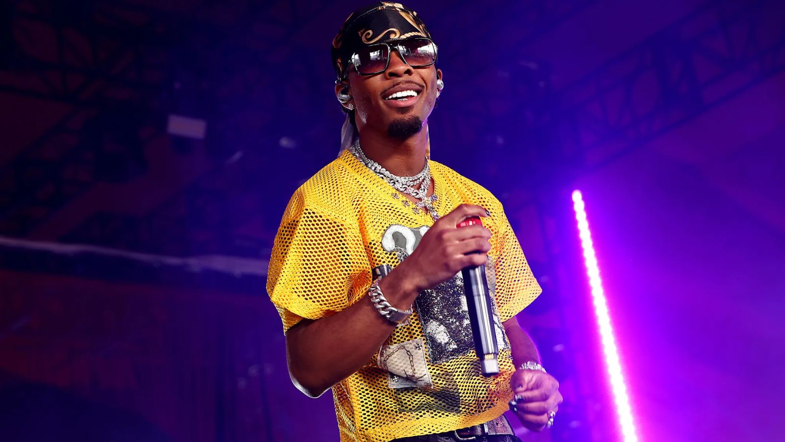 Singer D4vd dropped by brands after decomposed corpse found in his ...