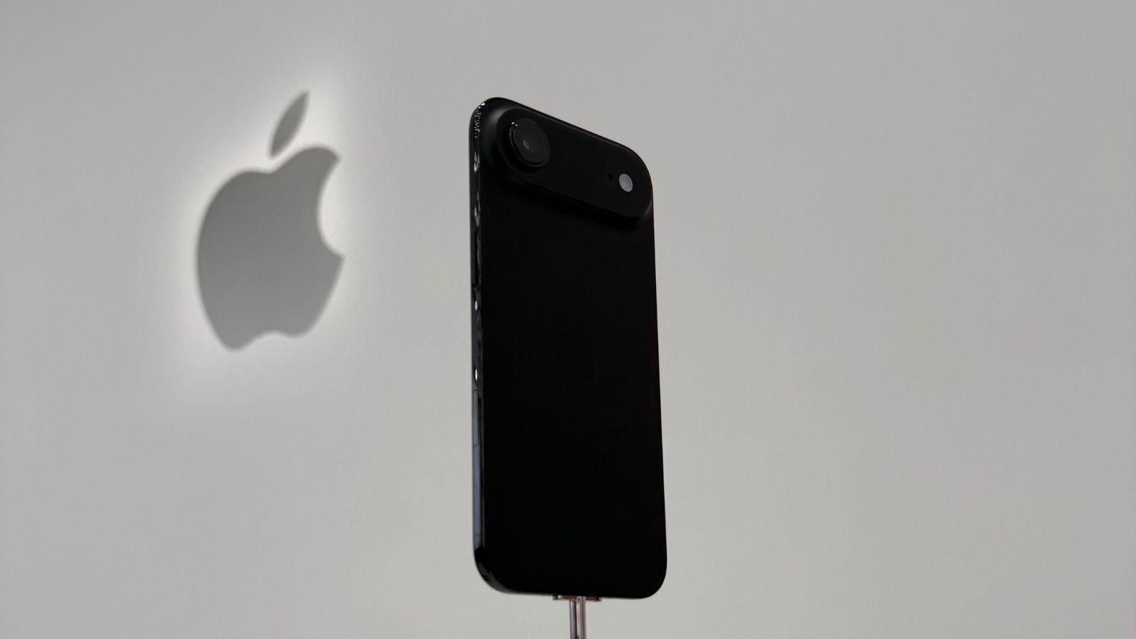 Why the iPhone Air could be a confusing choice for Indian customers ...