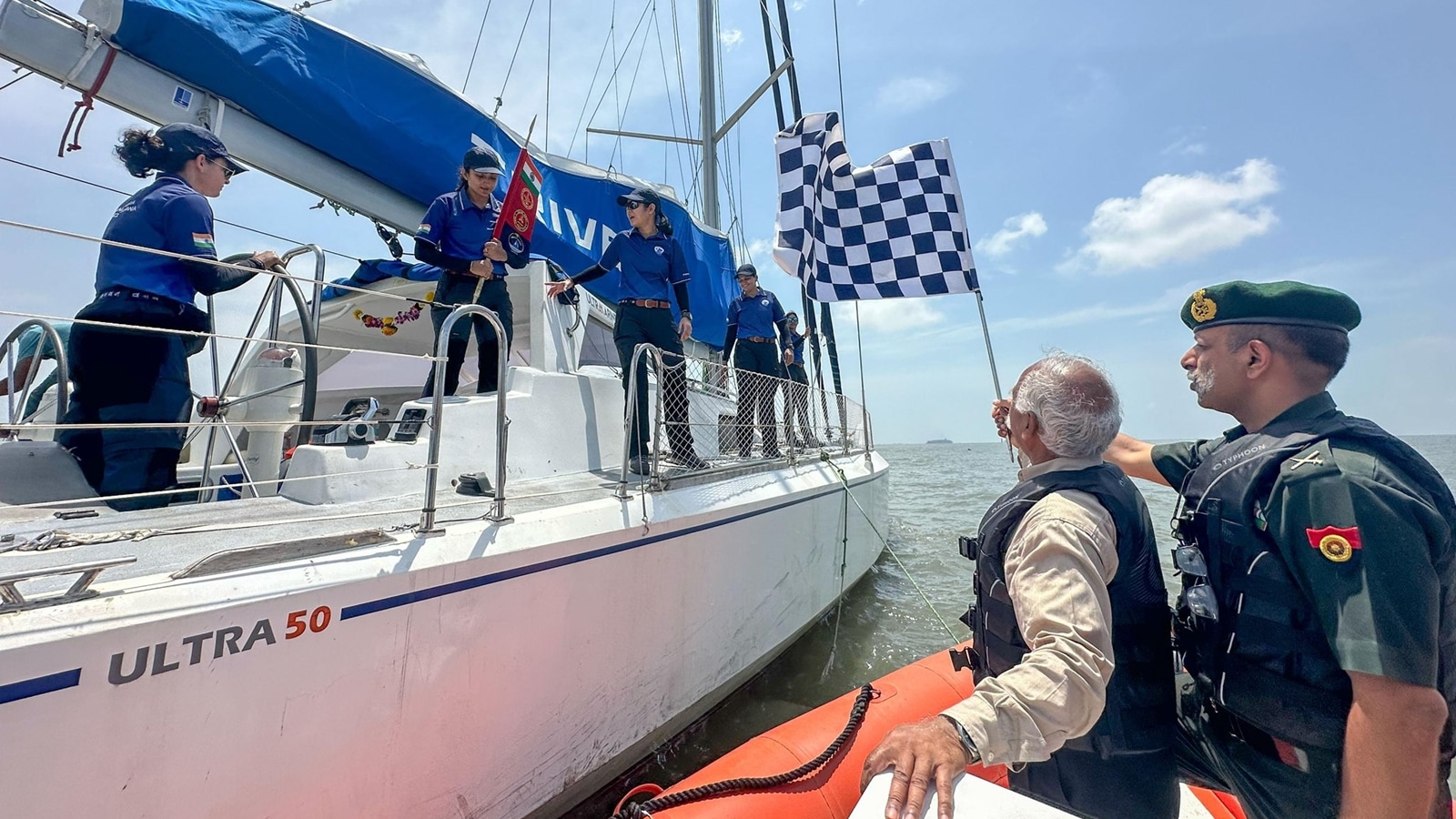 10 women, 3 armed forces and 1 sailing vessel – a historic expedition ...