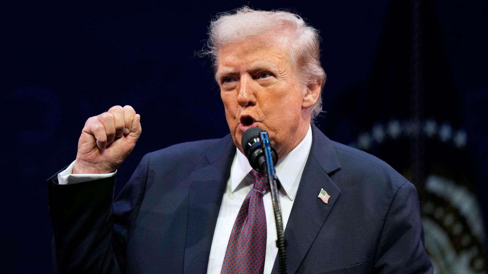 Watch | ‘Hitler of our time’: Trump jeered by protesters as he dines at ...