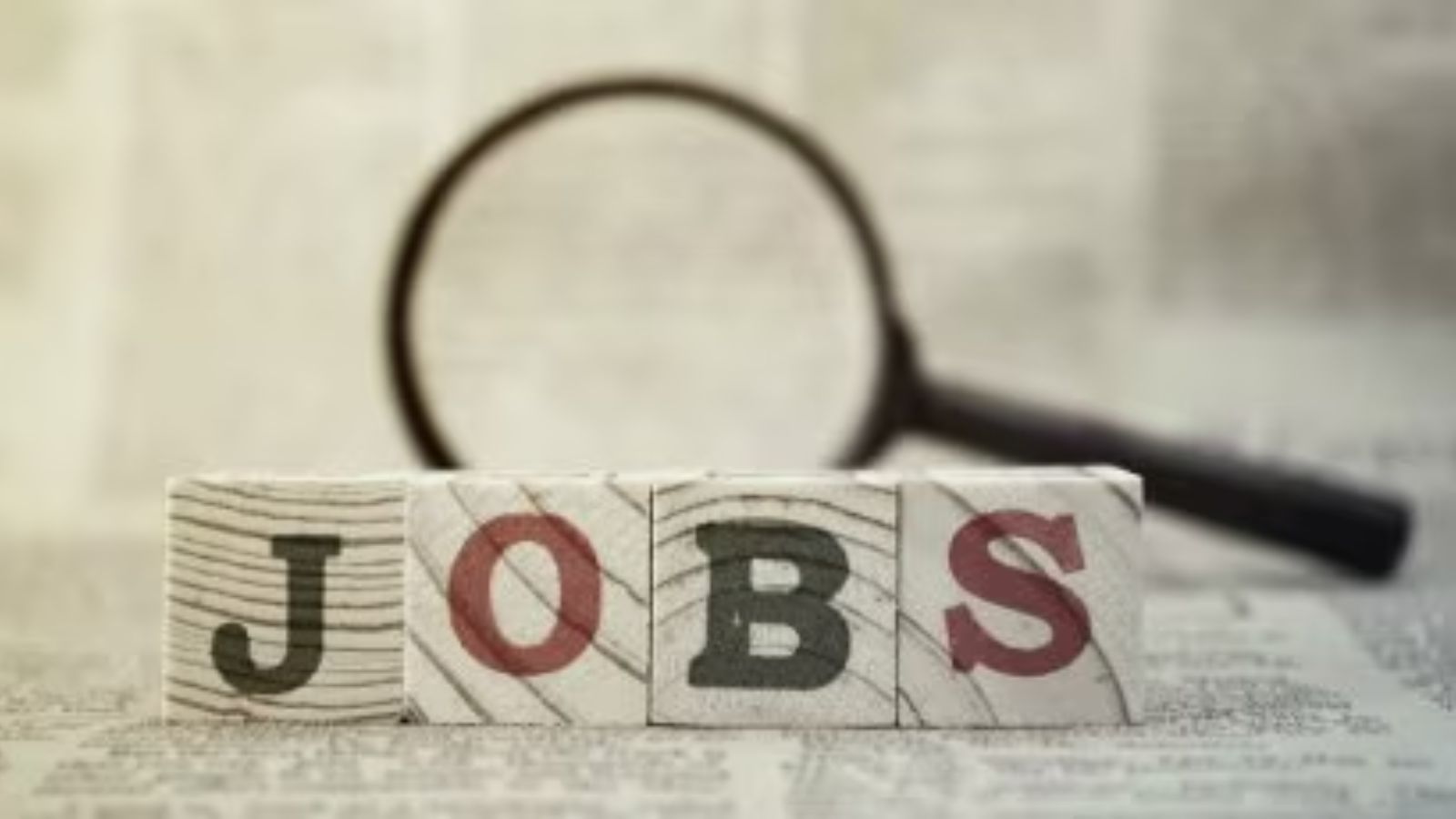 US job growth revised down by 911,000 in government benchmark review ...