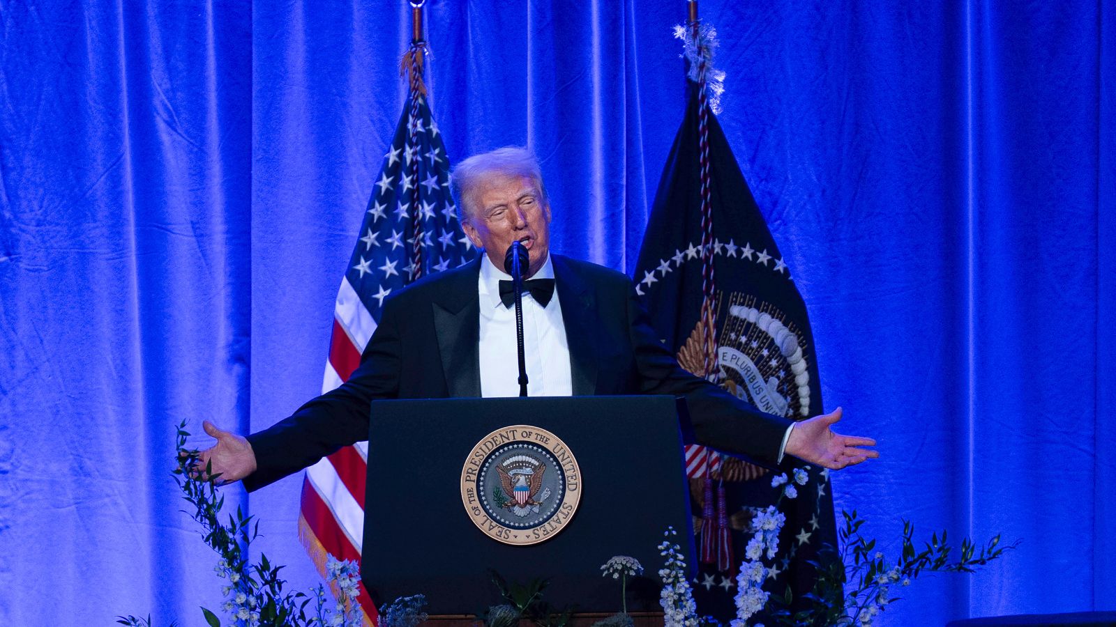 Trump announces plan to award Ben Carson the Presidential Medal of ...