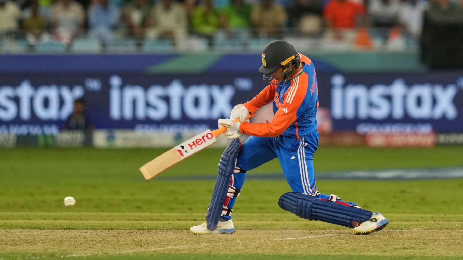 ‘Dhoni-style helicopter cover drive’: India legend raves about Abhishek ...