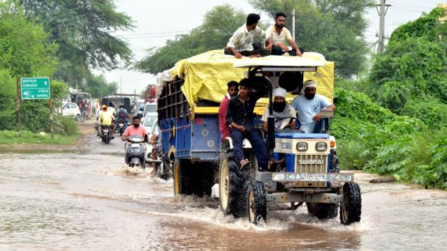 In flood-hit Punjab, complaints of ‘black marketing, steep rise in ...