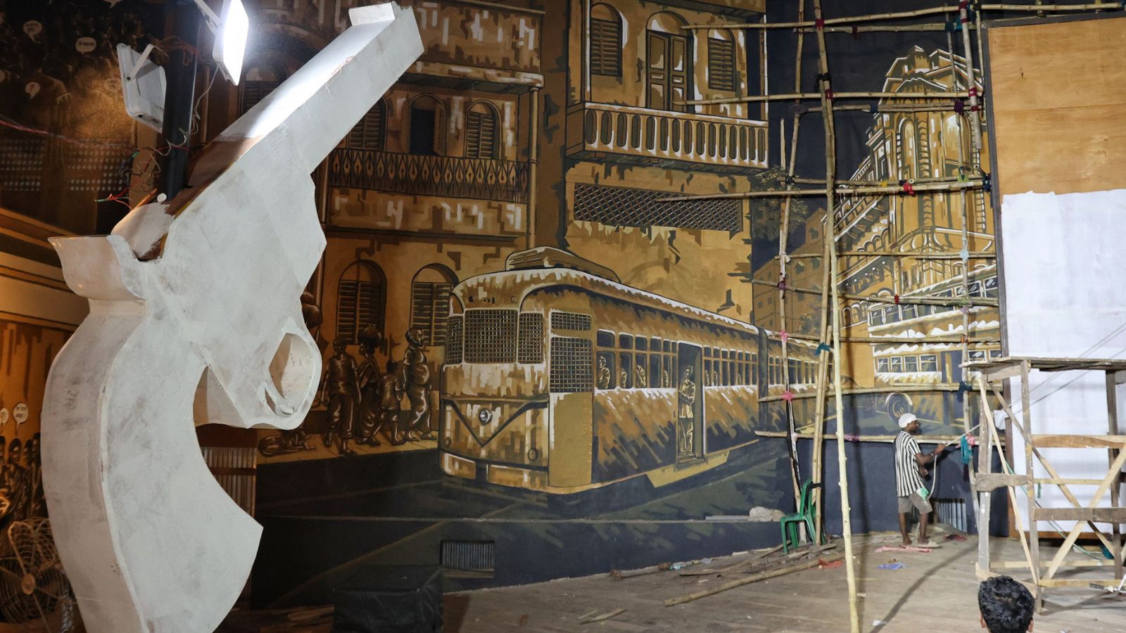 Byomkesh Bakshi meets pop art at this Kolkata Durga Puja pandal ...