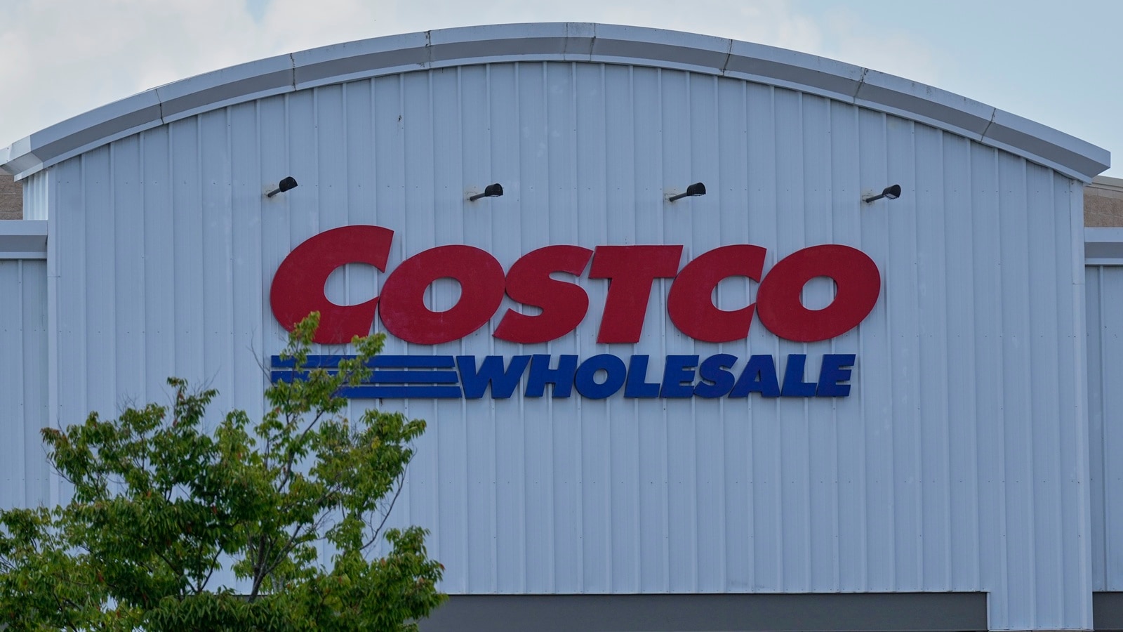 US blocks Iranian diplomats from shopping at Costco in America amid UN ...