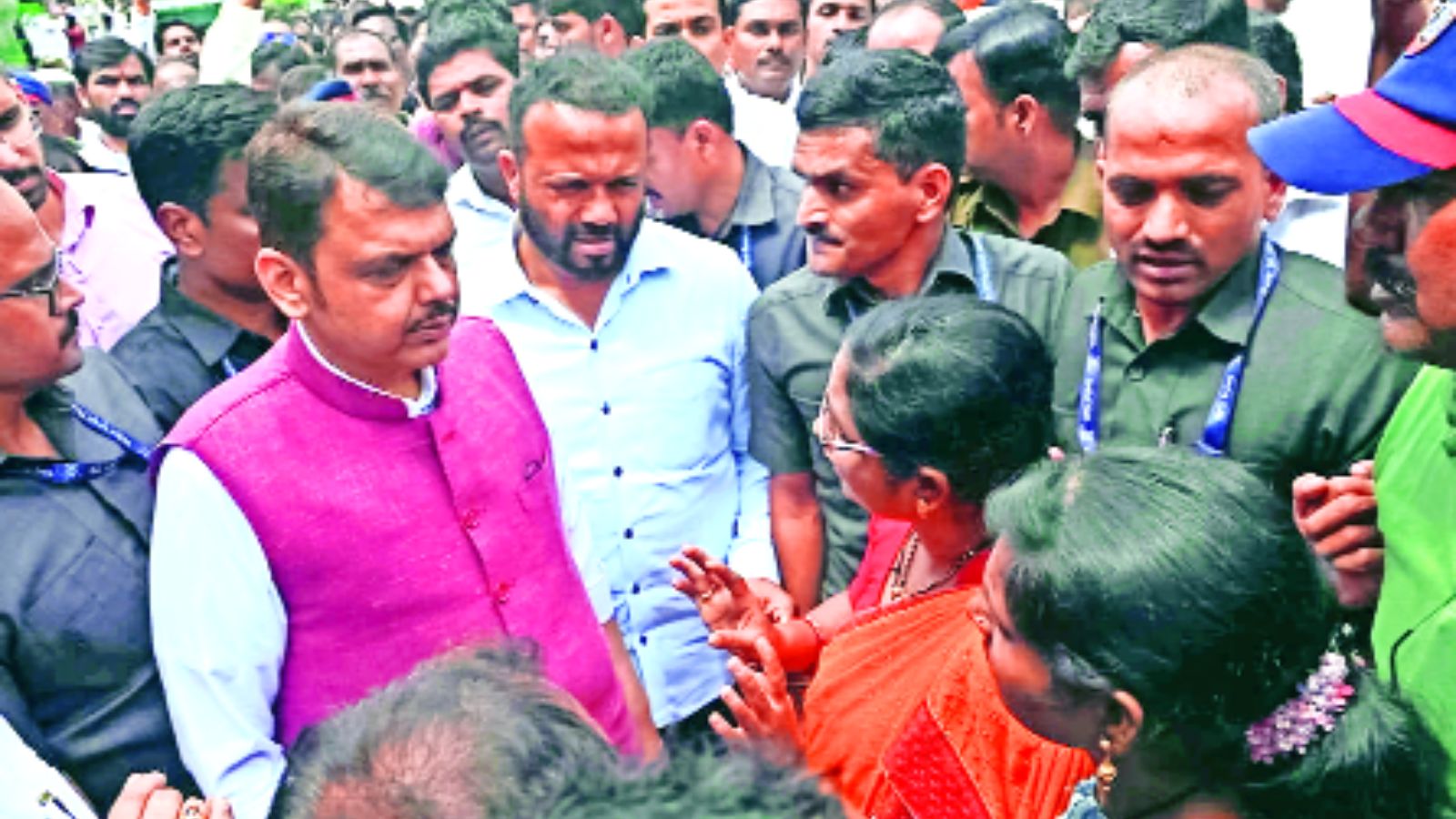 As CM Fadnavis promises all help to flood-hit people, Shinde draws fire ...