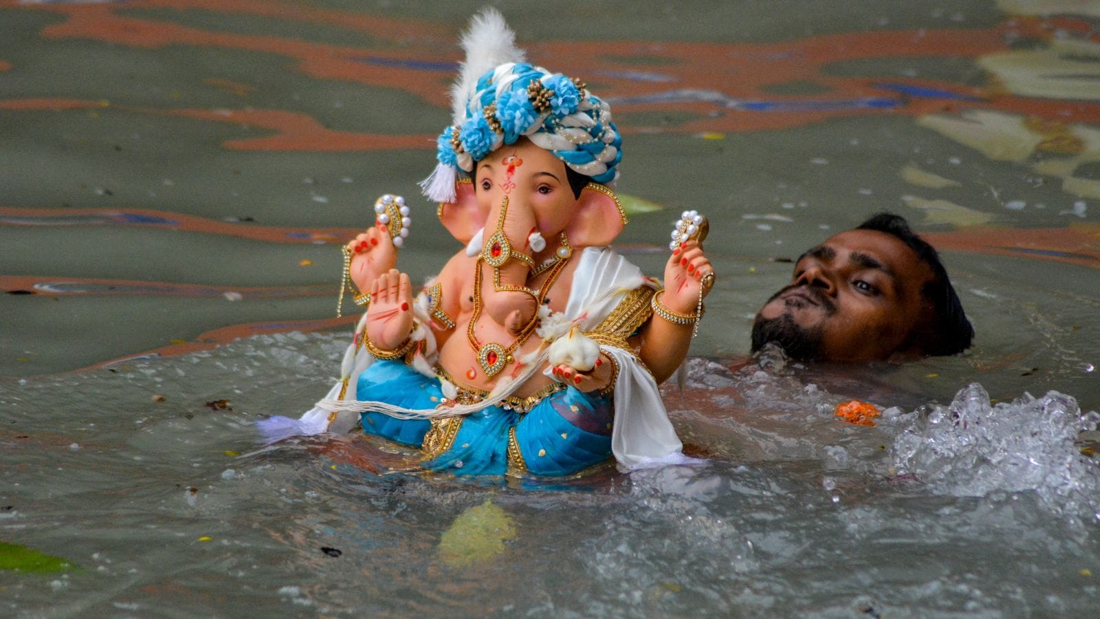 Vadodara to turn into fortress as Ganesh immersions and Eid coincide on ...