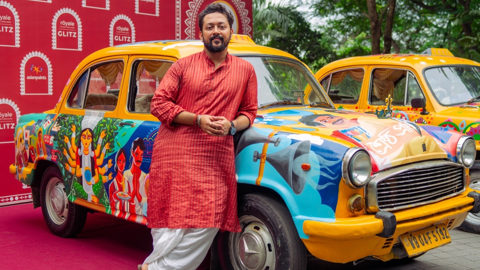 Kolkata iconic yellow taxis painted in pujo shades | News Today News - The Indian Express