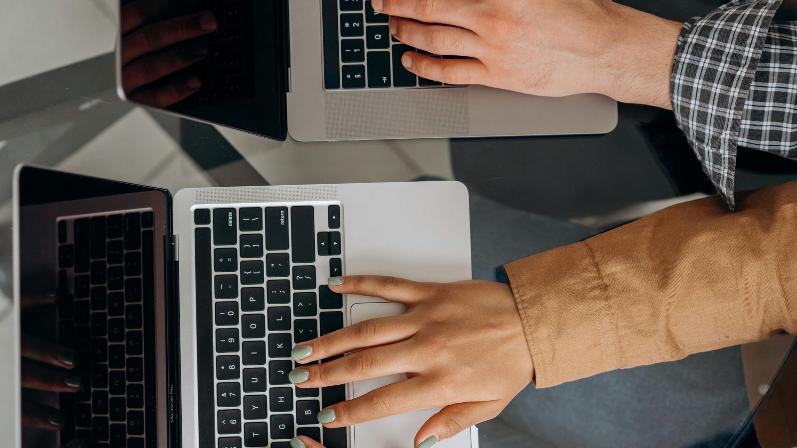 How Americans are using AI at work, according to a new Gallup poll ...