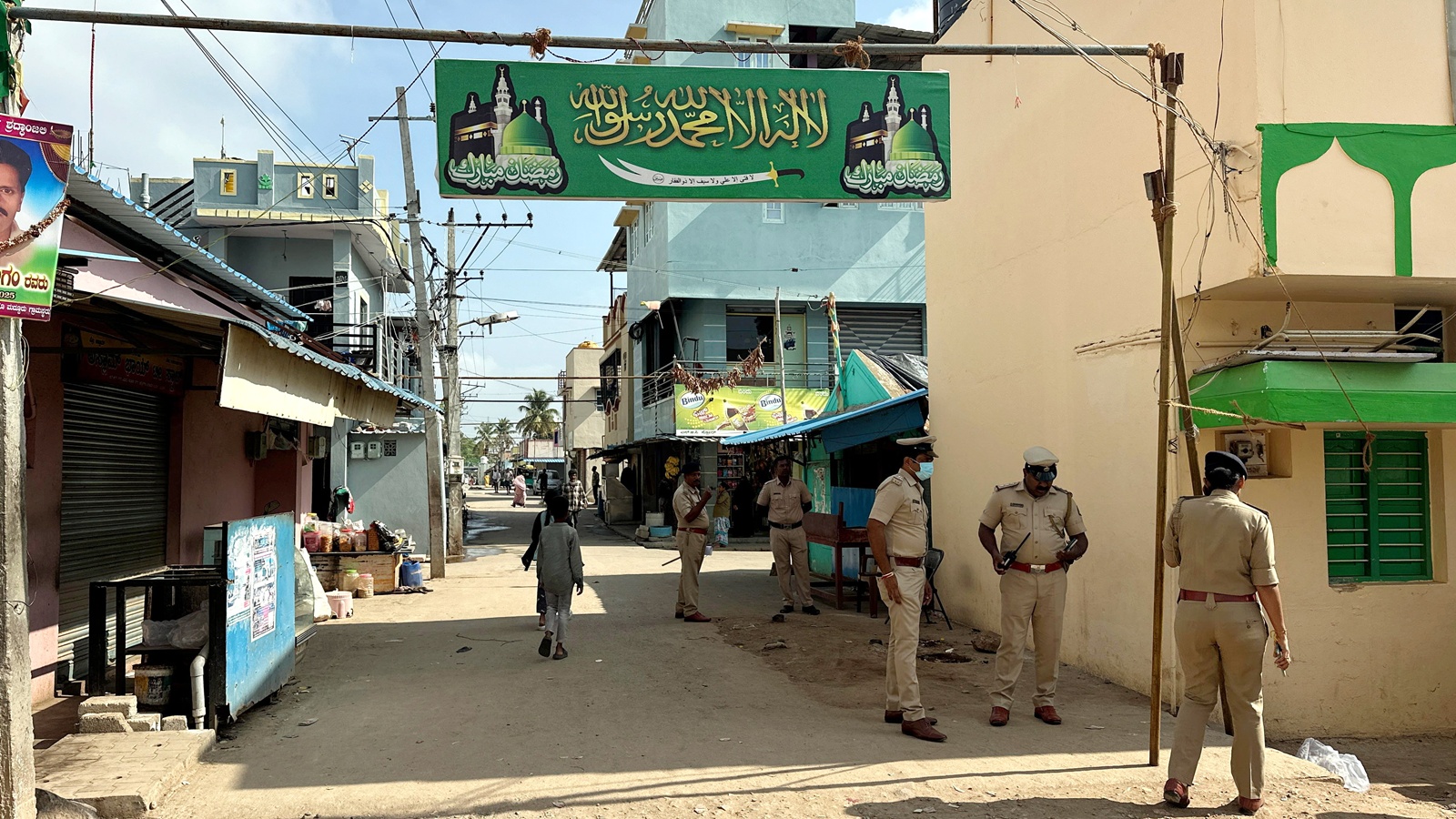 Heavy police deployment continues in Maddur amid BJP bandh call ...