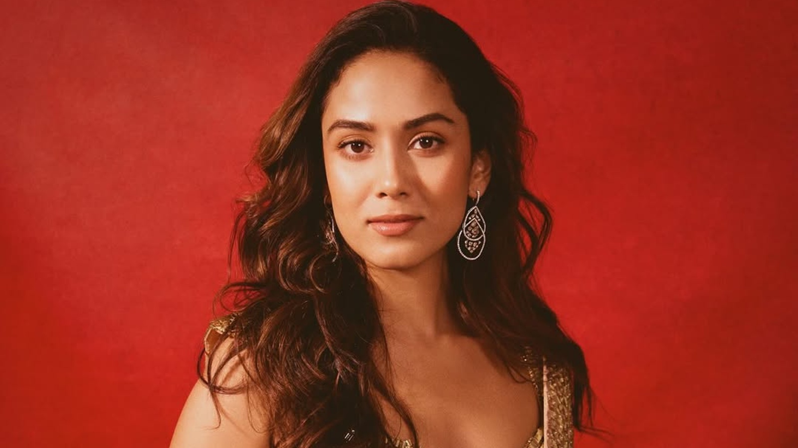 If, like Mira Kapoor, you also prefer using fingers to do skincare ...