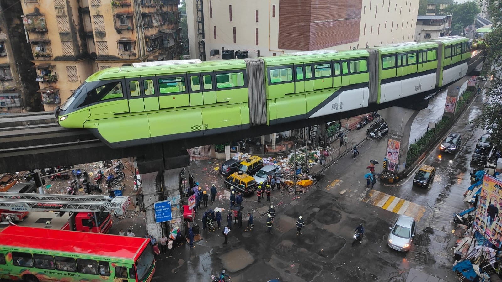 Technical fault halts Mumbai Monorail, 17 passengers evacuated safely | Mumbai News - The Indian ...