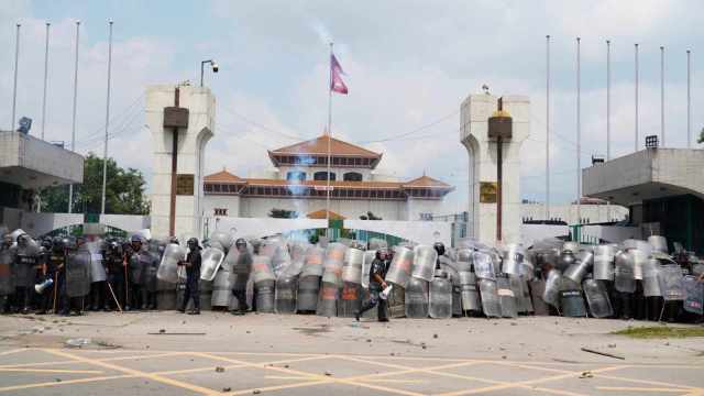 Nepal Protests Live Updates: Youths clash with police during march ...
