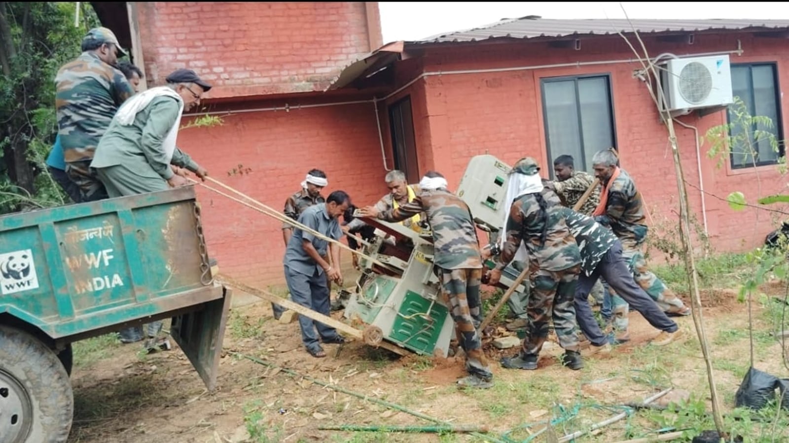 Exclusive: IRS officer, wife posted at Supreme Court asked to explain ...