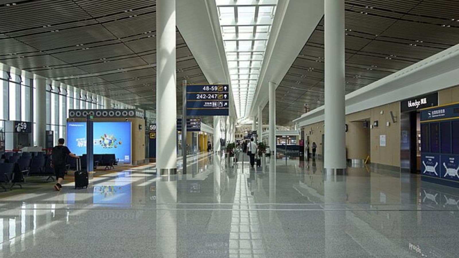 China to cancel some flights as Typhoon Matmo nears Hainan during peak ...