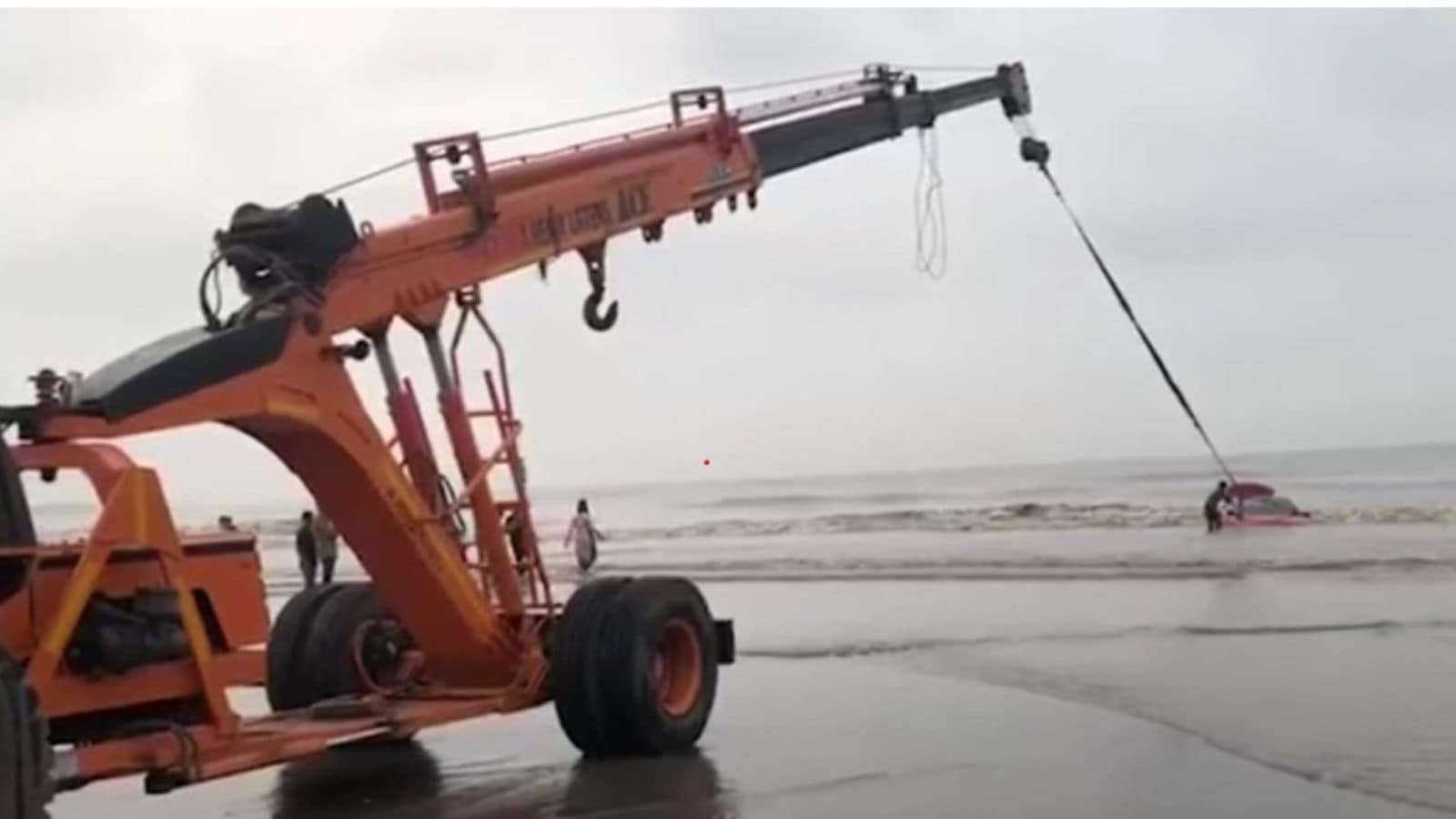 Surat: Car stuck on Dumas beach during stunts, police arrest 18-year ...