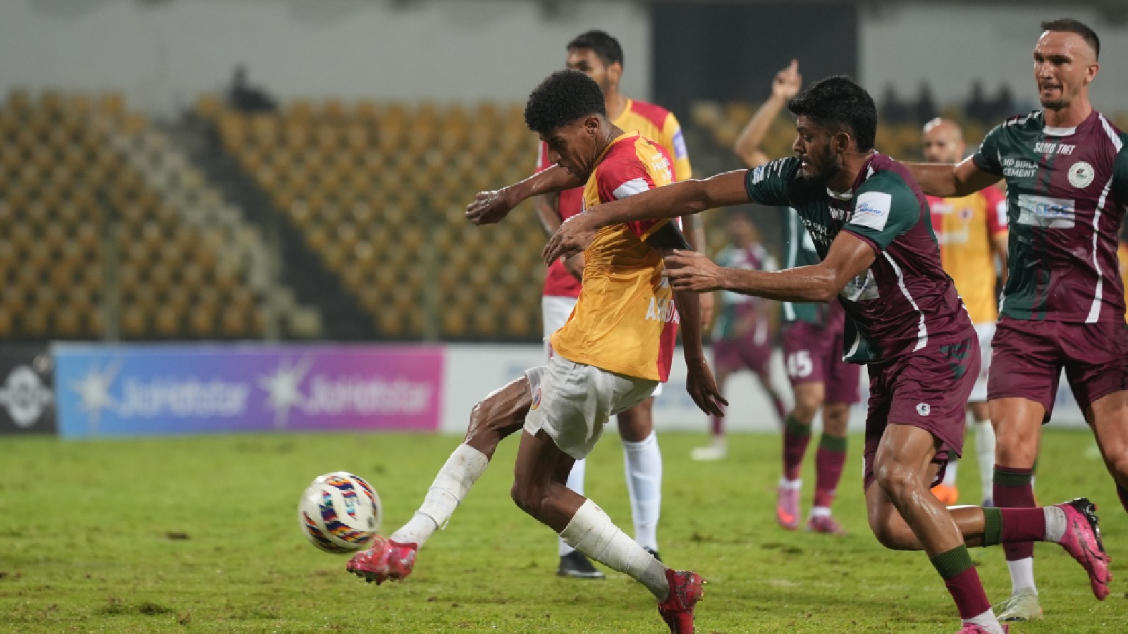 Resolute East Bengal hold Mohun Bagan Super Giant, qualify for Super ...