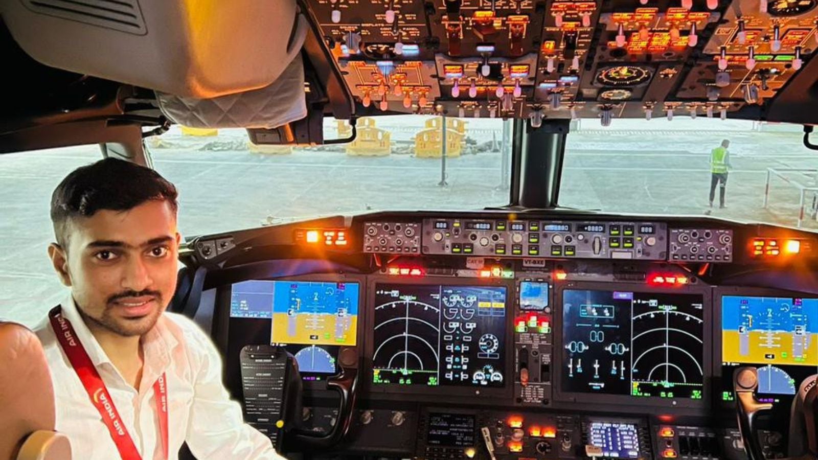 Surat: Avionics engineer among three arrested for running mobile phone racket | Ahmedabad News ...