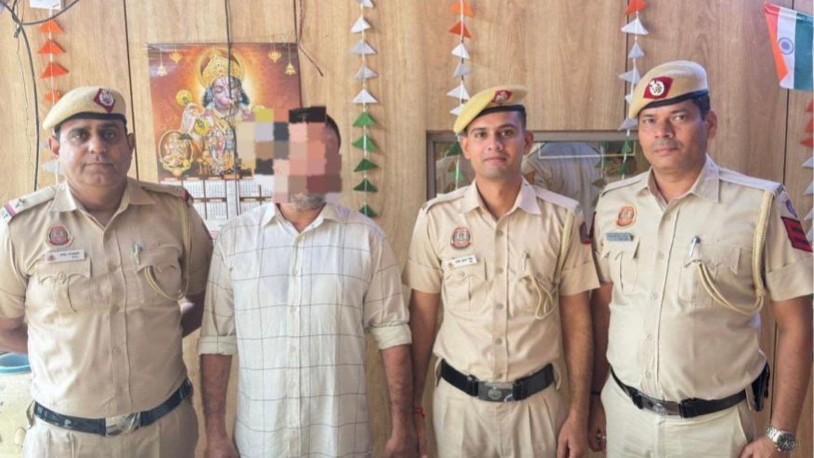 Key accused in Rs 30 lakh gold theft case in Bhogal held; looted gold ...