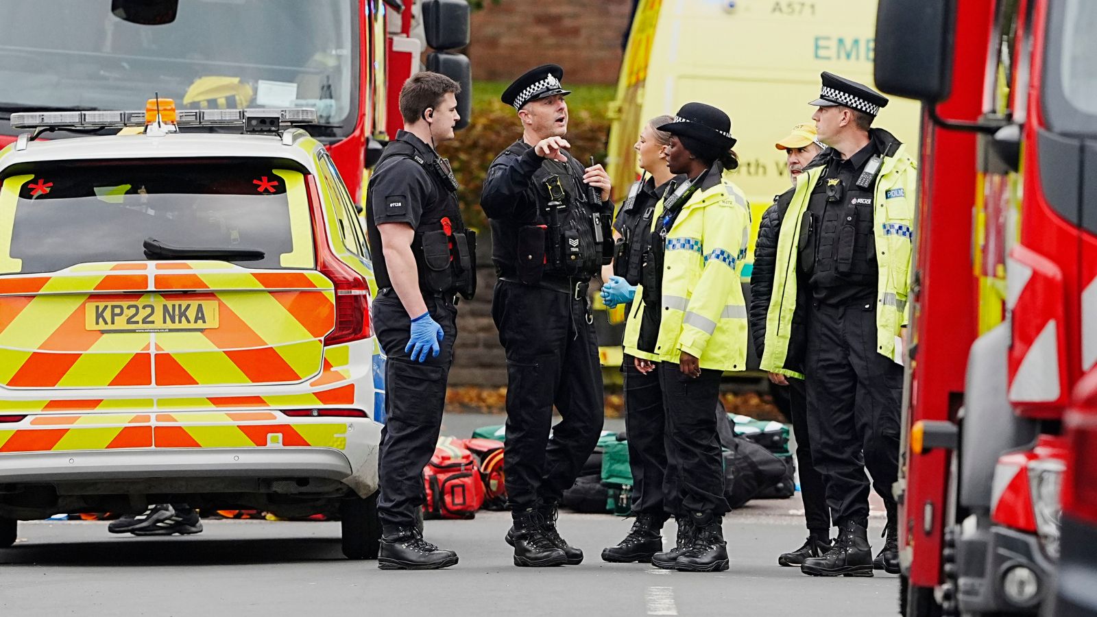 2 dead in terror attack outside UK synagogue, suspect shot dead | World ...
