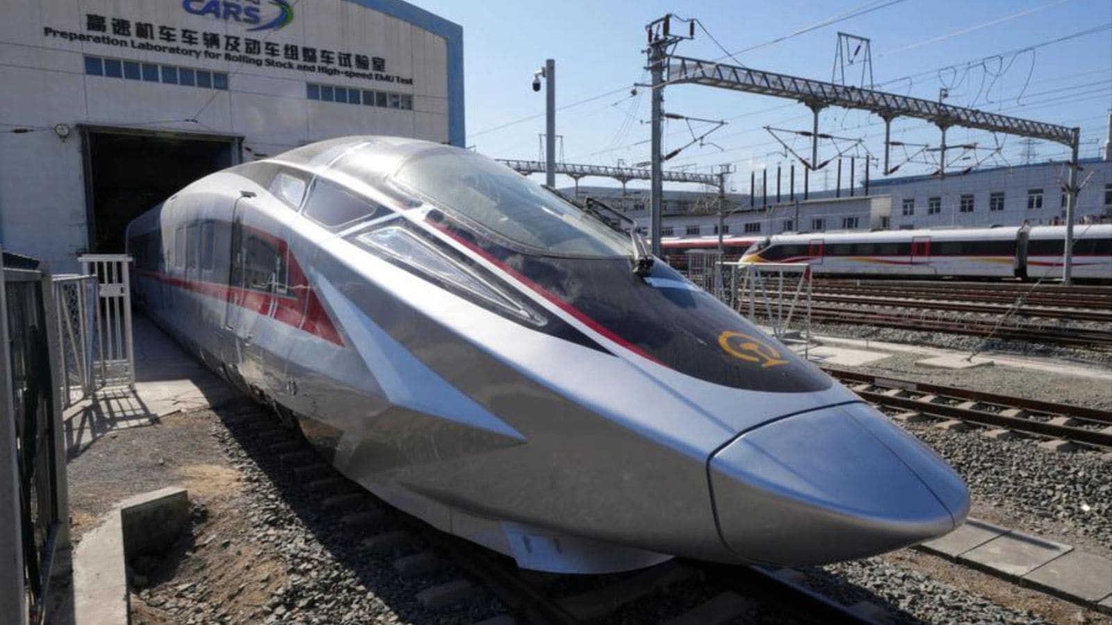 CR450 train: World’s fastest bullet train begins trial run in China ...
