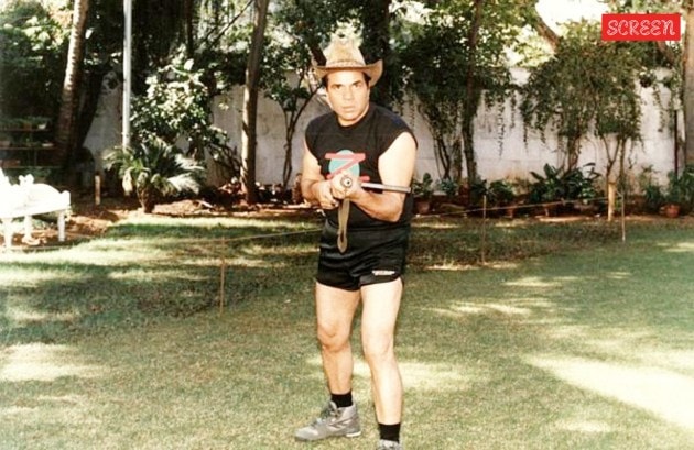 RIP Dharmendra (1935-2025): Bollywood’s He-Man who redefined macho for Indian cinema ...