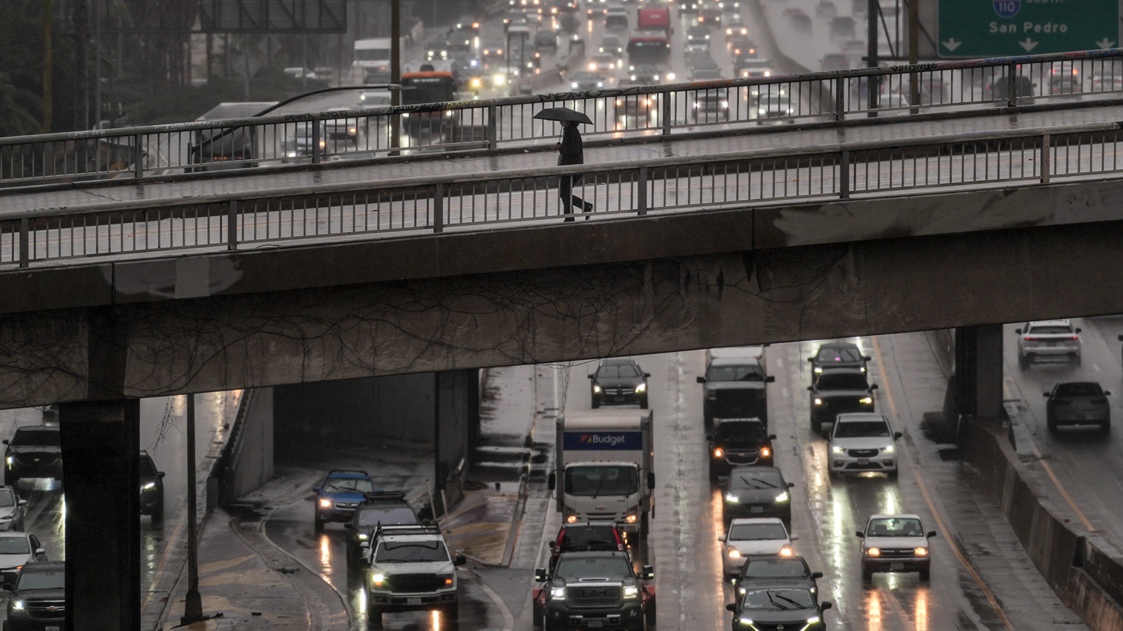 Atmospheric river hits Southern California with risks of flash floods ...