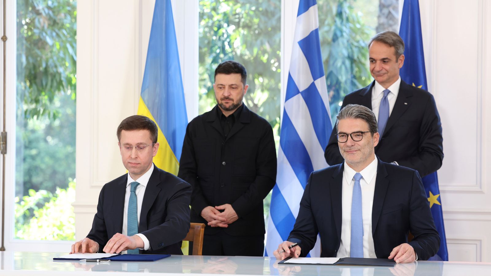 Greece and Ukraine sign a US gas supply deal as Zelenskyy visits Athens ...