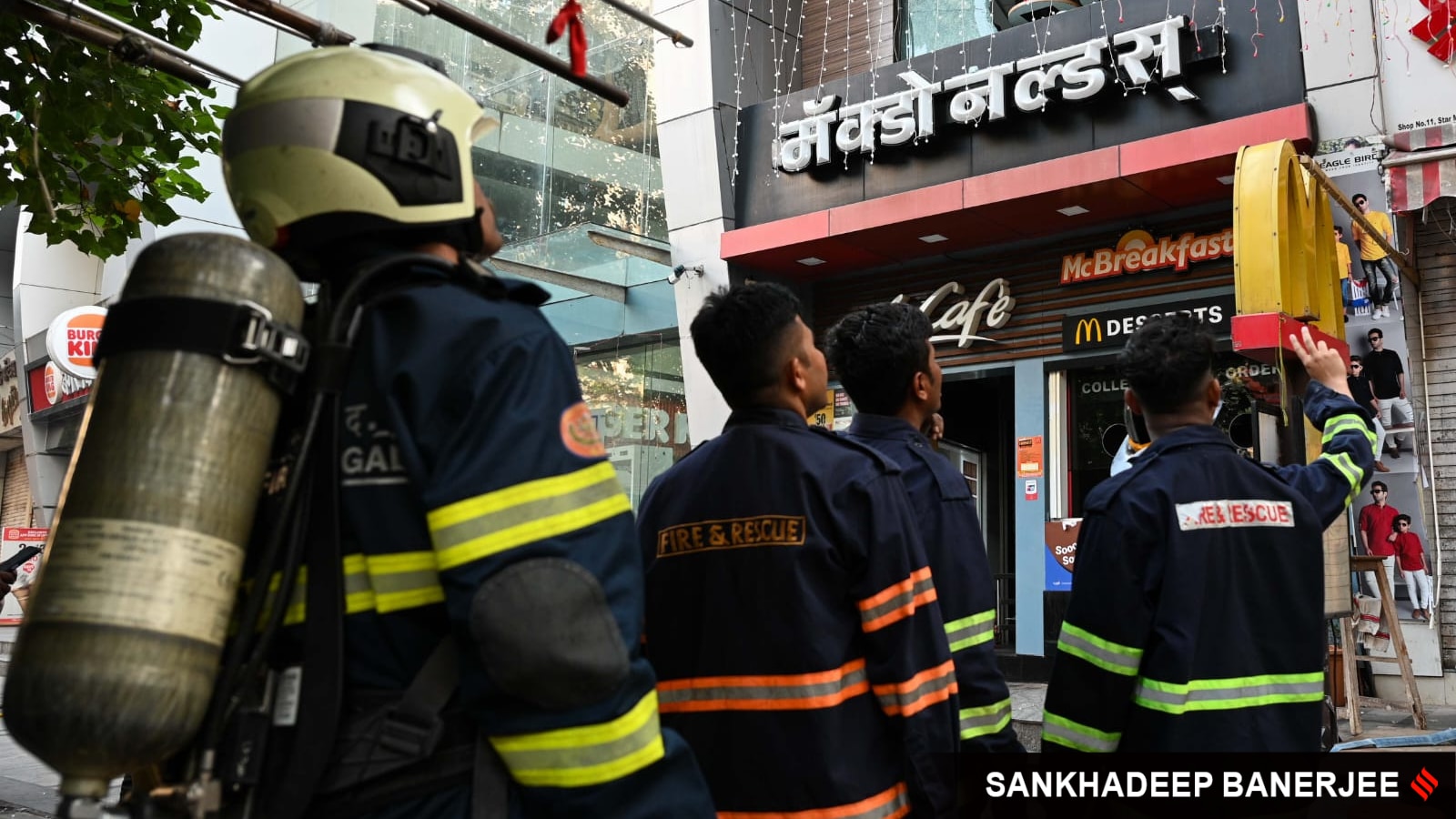 Dadar Star Mall Fire: Five Firemen Injured While Dousing Blaze at ...