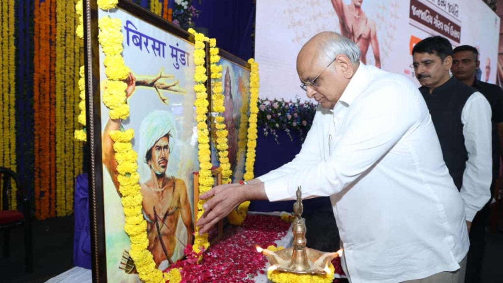 Gujarat CM launches ‘Janjatiya Gaurav Yatra’ from Ambaji to mark Birsa ...