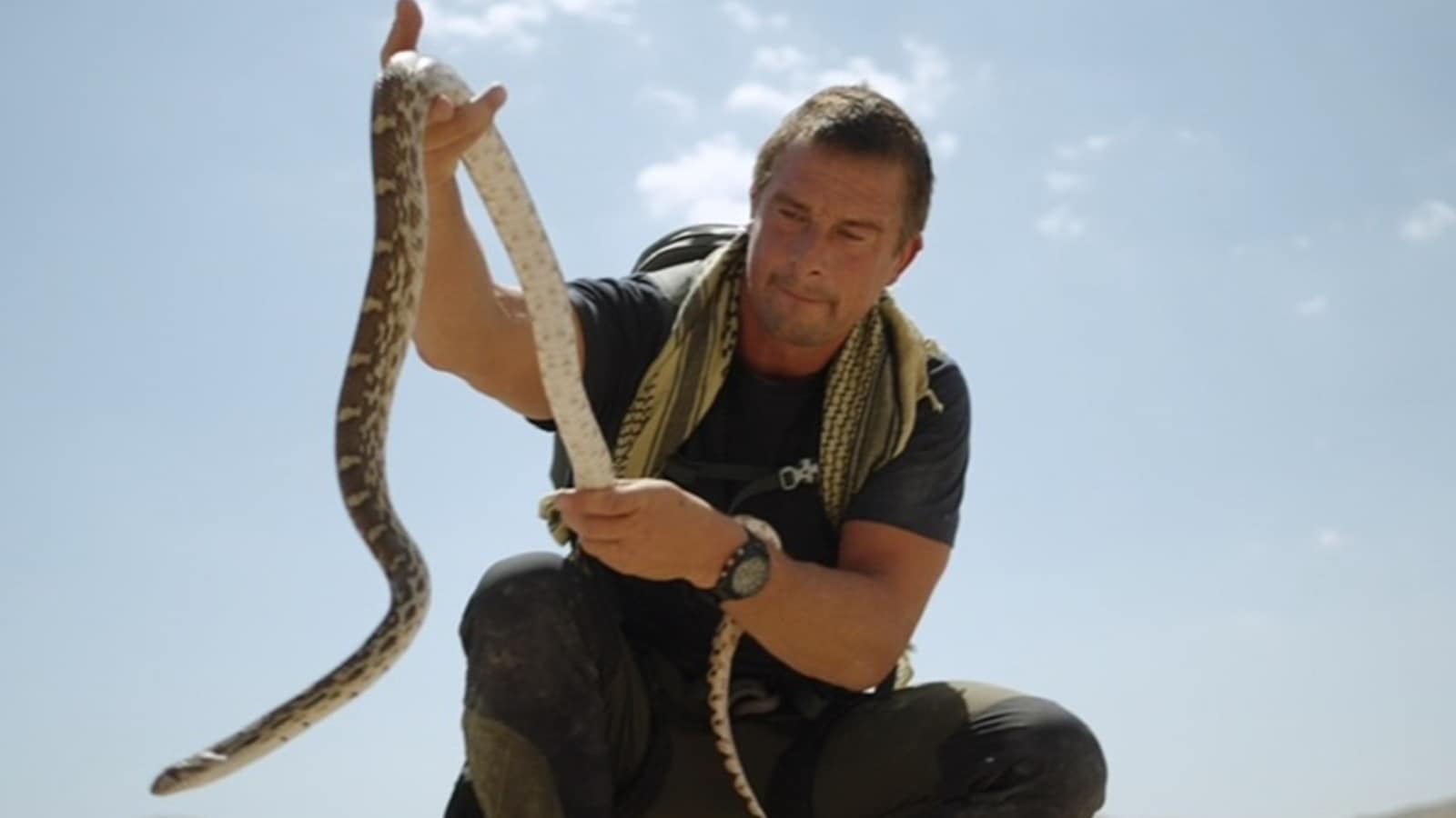 All that Man vs Wild star Bear Grylls eats in a day: ‘I like to keep it ...