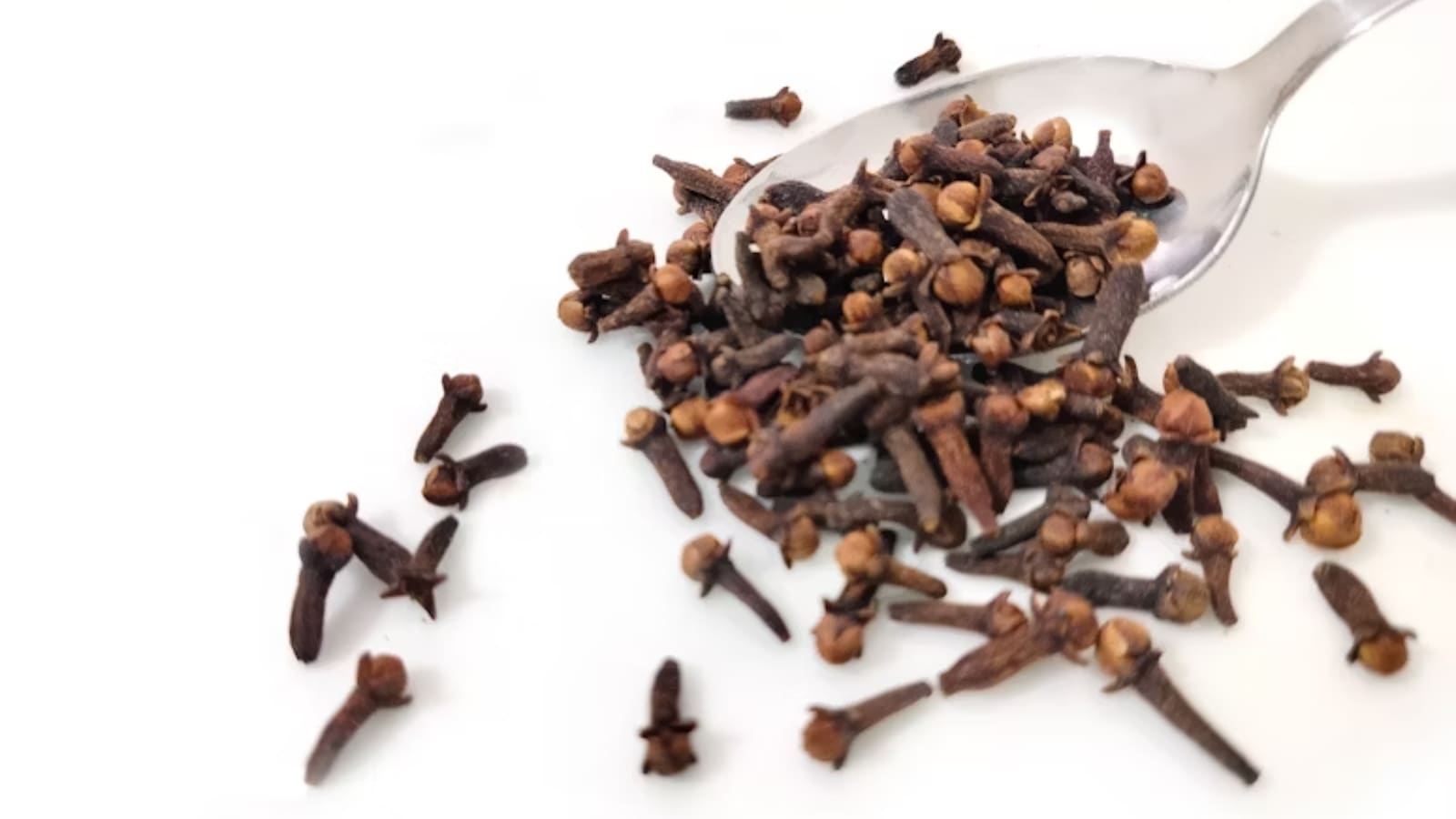 Benefits of clove for oral health | Lifestyle Gallery News - The Indian ...