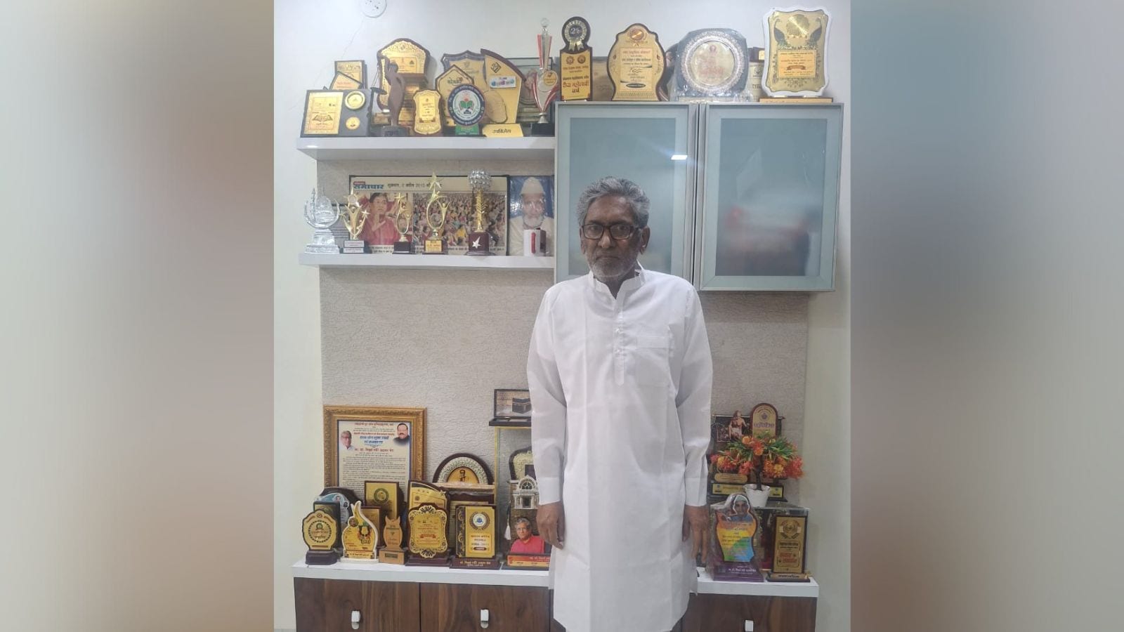 Renowned Marathi poet and satirist Mirza Rafi Ahmad Baig passes away ...