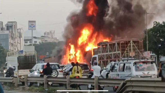 8 killed, 13 injured in road mishap in Pune’s Navale Bridge area | Pune ...