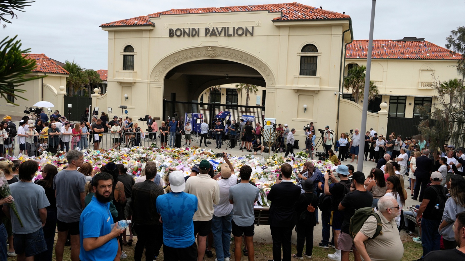 Sydney Bondi Beach Shooting News Live: Terror Attack in Australia ...