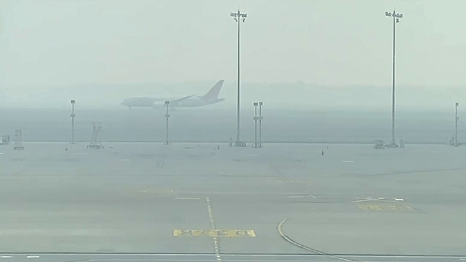 Delhi airport, IndiGo, Air India issue advisories warning more flight ...