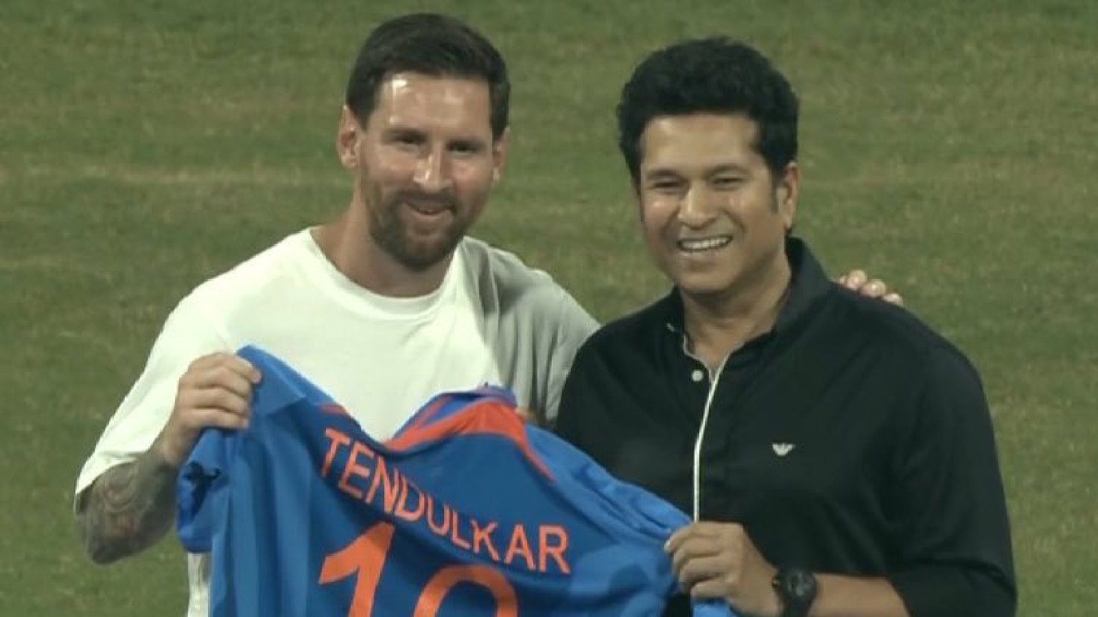 Lionel Messi GOAT Tour of India Live Updates: Lionel Messi meets Sachin ...