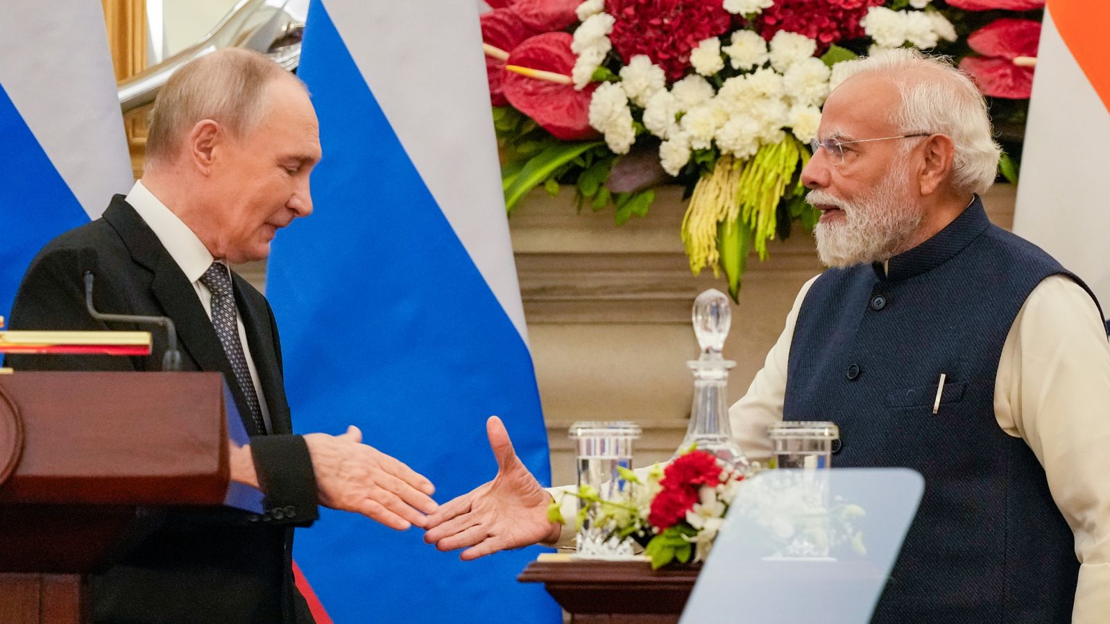 Modi announces free 30-day tourist visa for Russians | India News - The ...