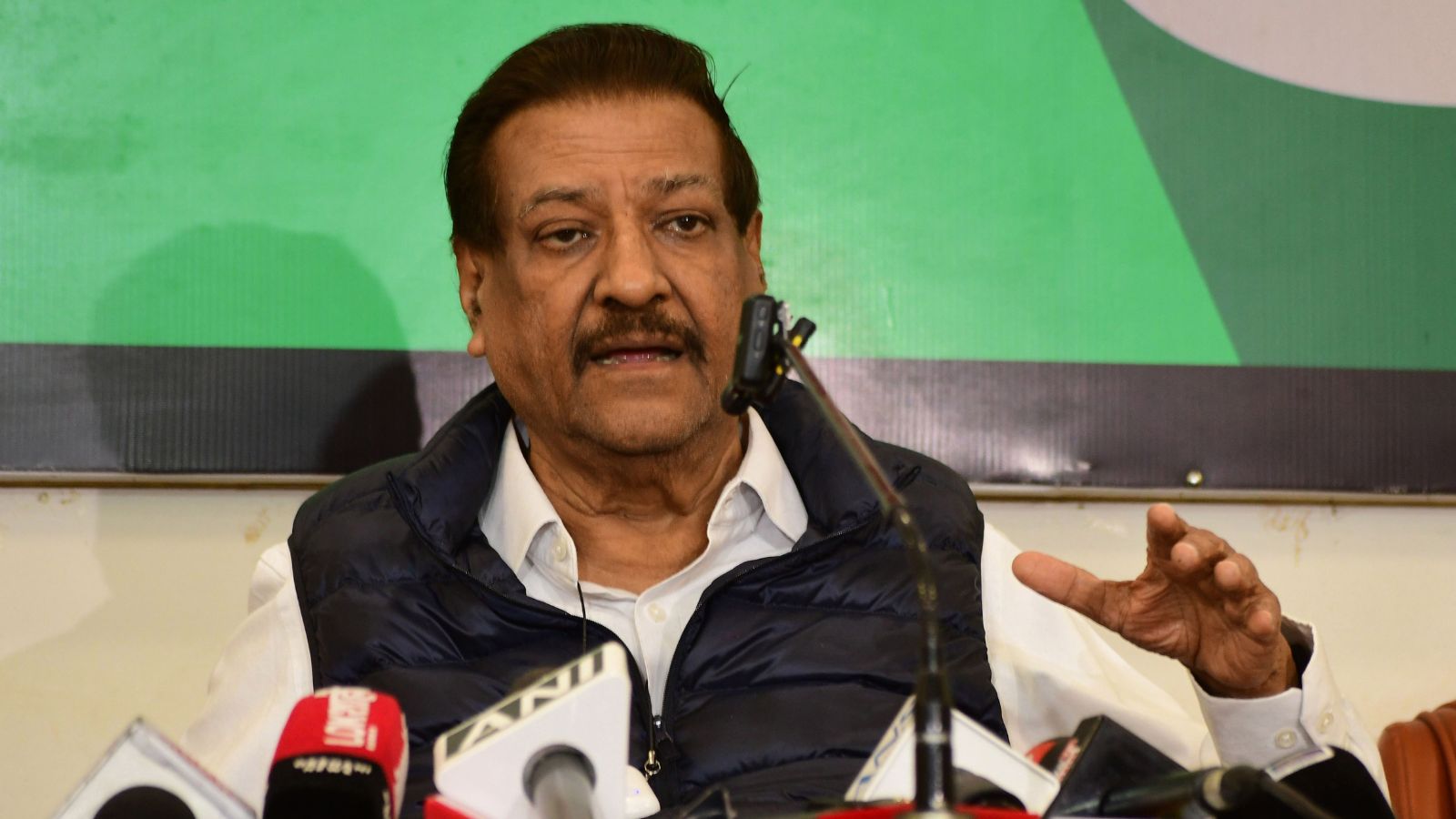 ‘Stop theatrics, appoint Oppn leader’: Former CM Prithviraj Chavan ...