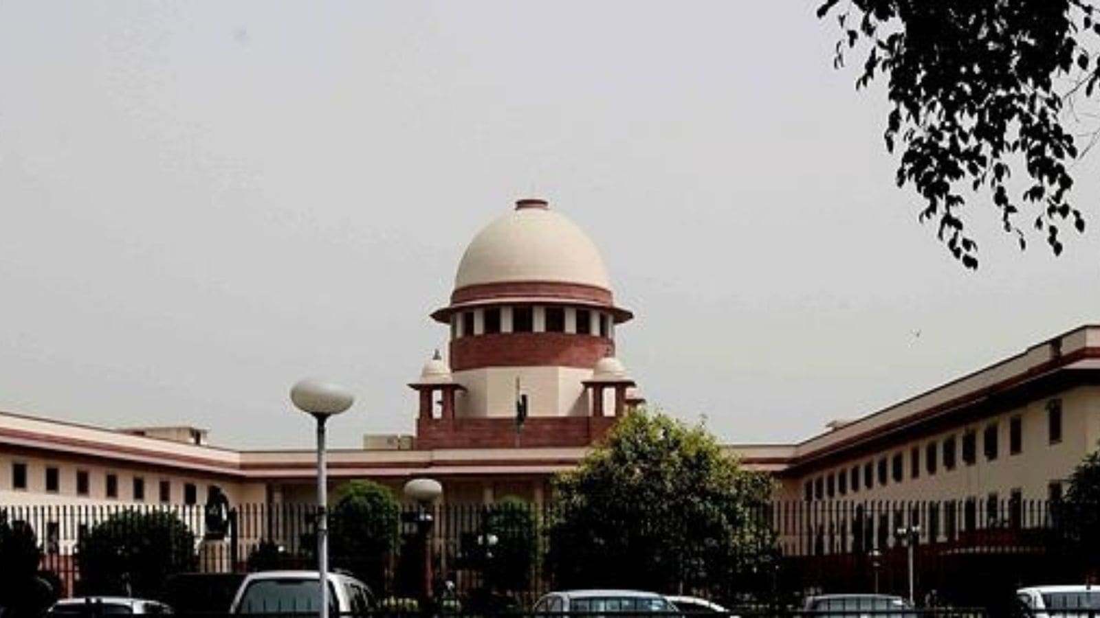 ‘Matter requires consideration’: SC stays Kerala High Court’s verdict ...