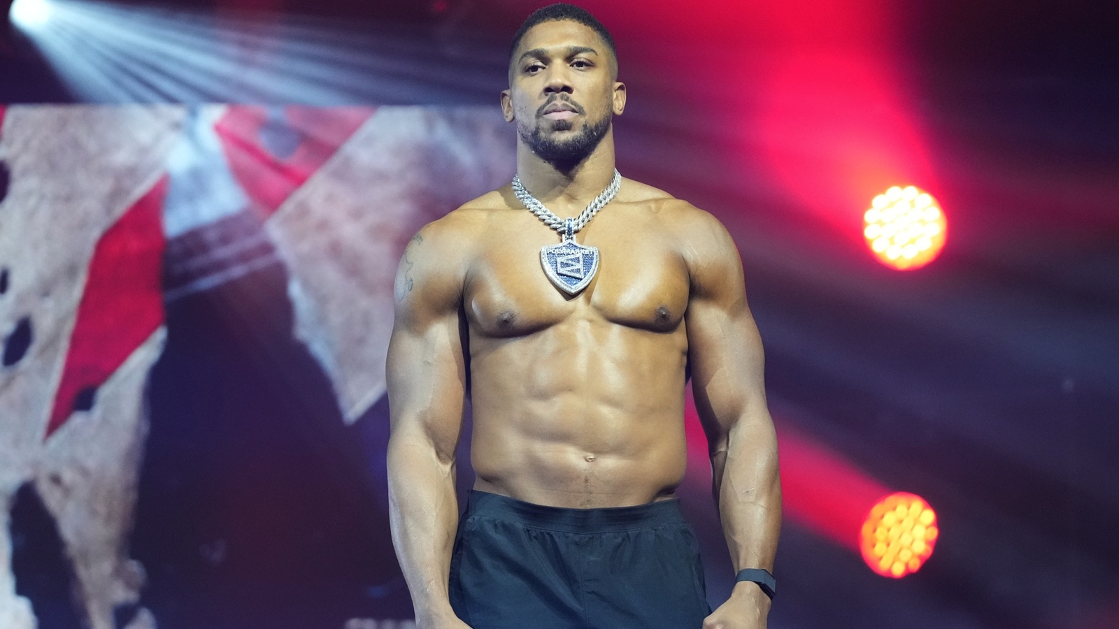 Ex-World heavyweight champion Anthony Joshua injured in car crash in ...