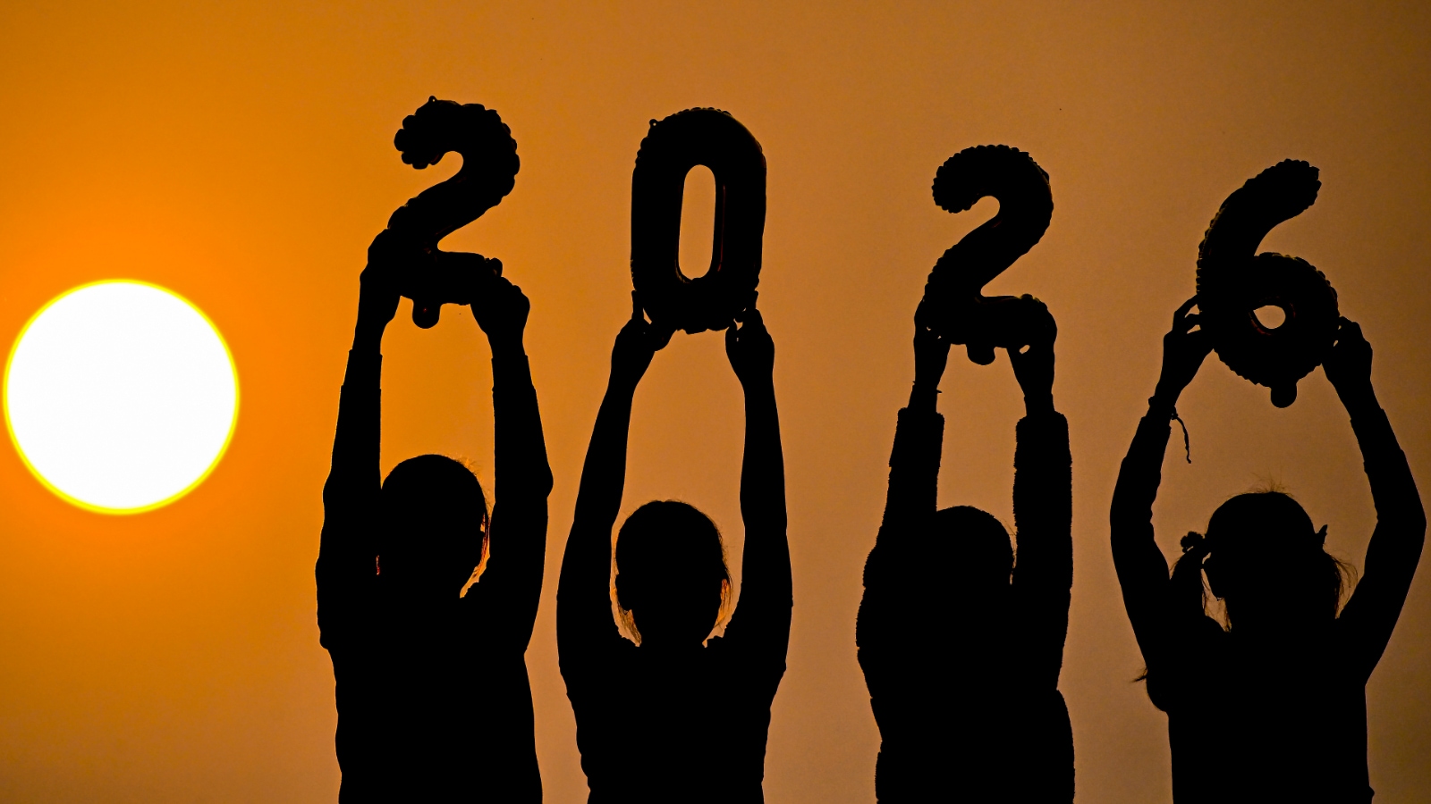 Happy New Year 2026 LIVE Celebrations: Happy New Year 2026 Wishes ...