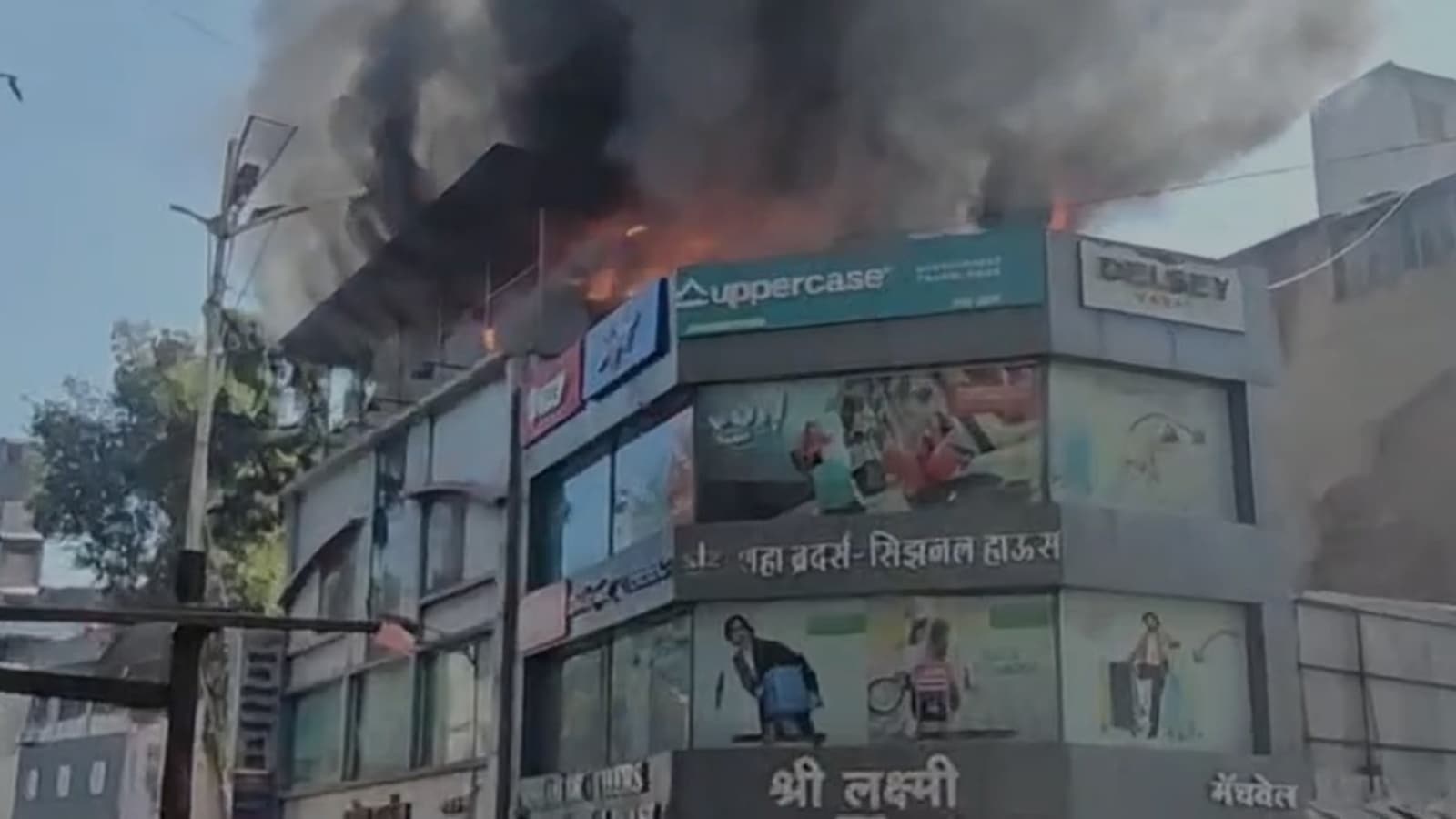 Major fire on terrace of commercial complex in Pune’s Sadashiv Peth; no ...