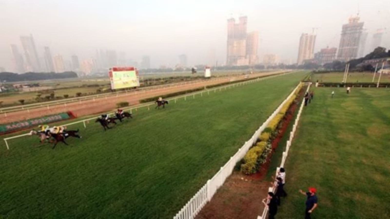 Deputy CM Eknath Shinde unveils plan for Central Park at Mahalaxmi ...