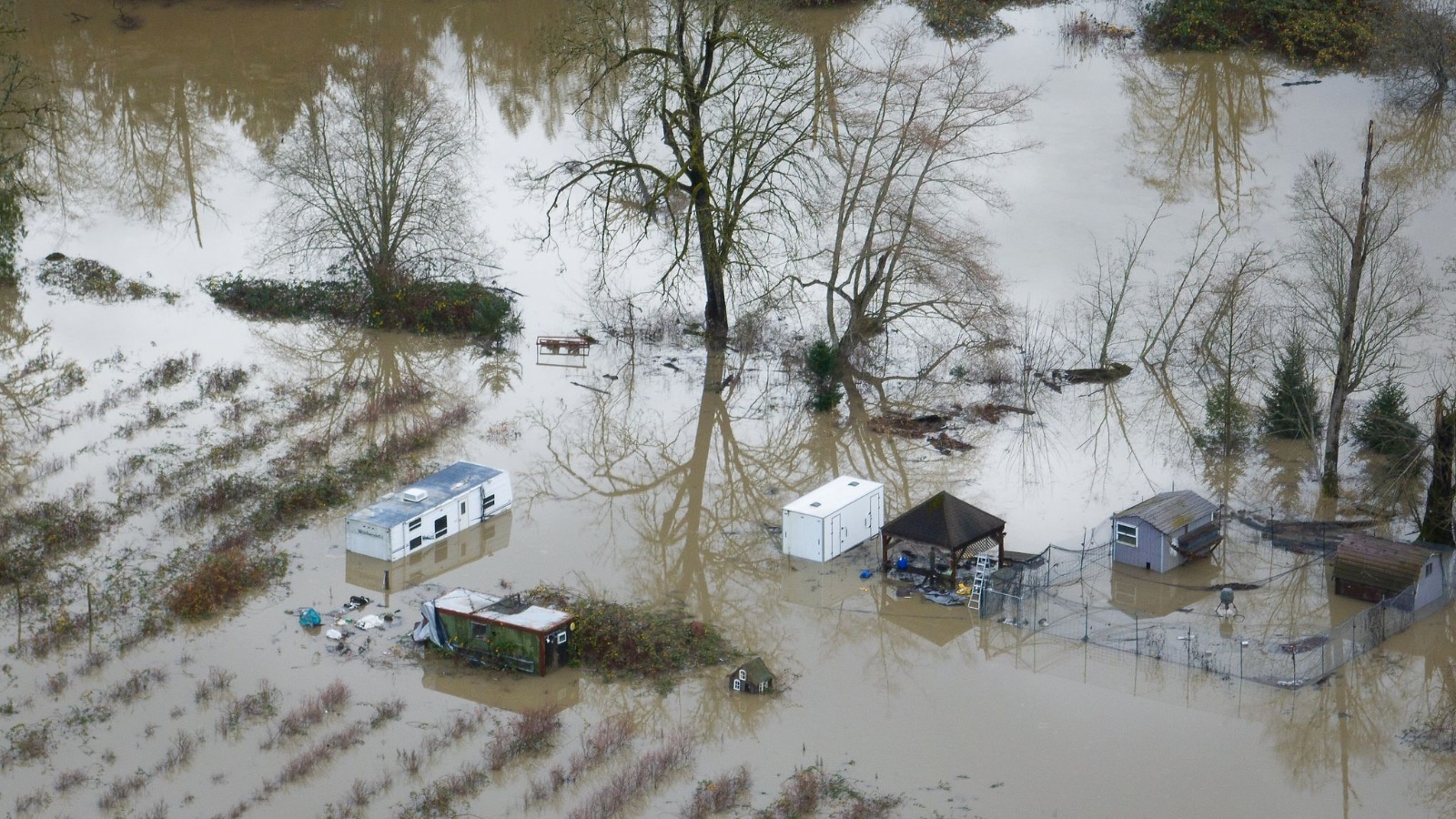 Pacific Northwest braces for more heavy rain, schools, roads closed due ...